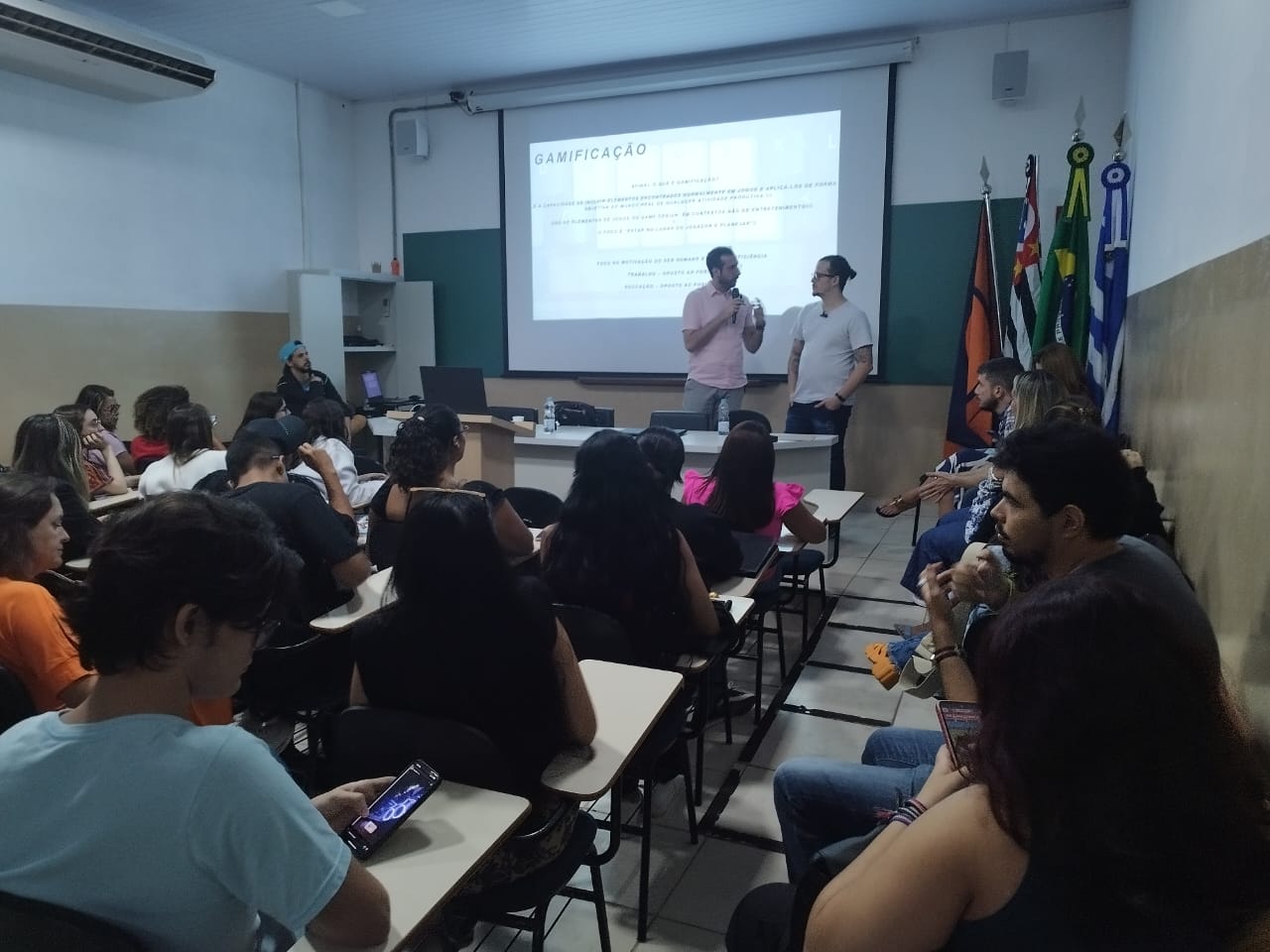 Palestra sobre a psicologia no século 21 marca aula inaugural do curso ...